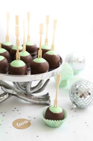 Mint Buttercream Truffles - Sprinkle Bakes