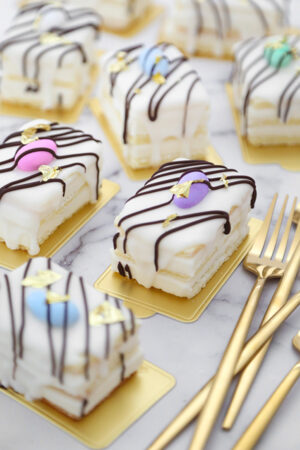 Almond Genoise Mini Cakes - Sprinkle Bakes