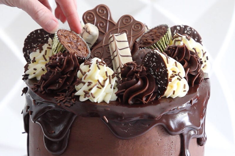 Death by Chocolate Cake - Sprinkle Bakes