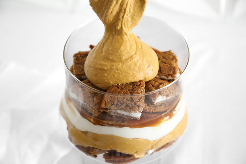 Pumpkin Oatmeal Creme Pie Trifle - Sprinkle Bakes