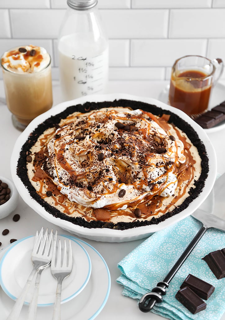 Frozen Caramel Macchiato Pie - Sprinkle Bakes