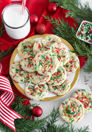 Christmas Sprinkle Sugar Cookies (Soft Baked) - Sprinkle Bakes