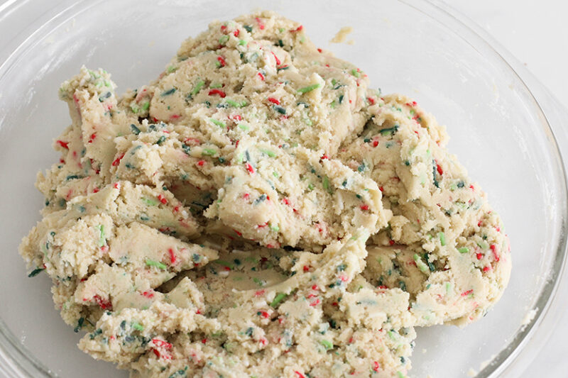 Christmas Sprinkle Sugar Cookies (Soft Baked) - Sprinkle Bakes